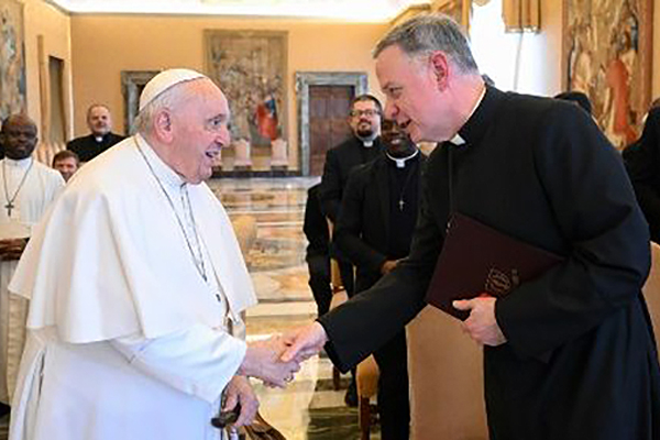 Pope to Marians: Continue to “respond creatively” to our times ...